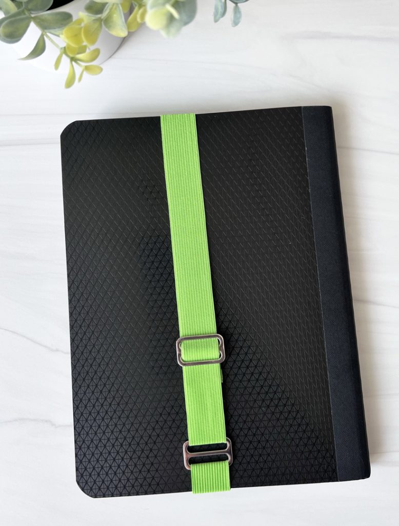 Adjustable Zipper Bag Book Band | Embroidery Garden