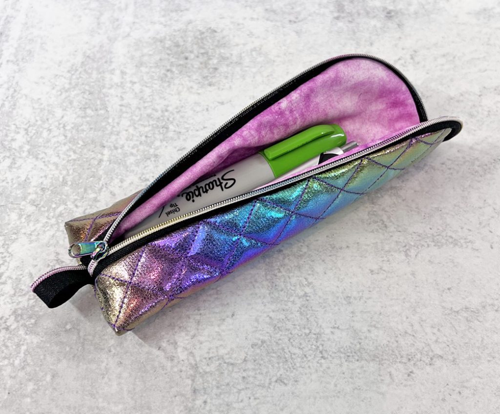 Curved Zipper Pouches | Embroidery Garden