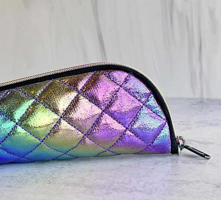 Curved Zipper Pouches | Embroidery Garden