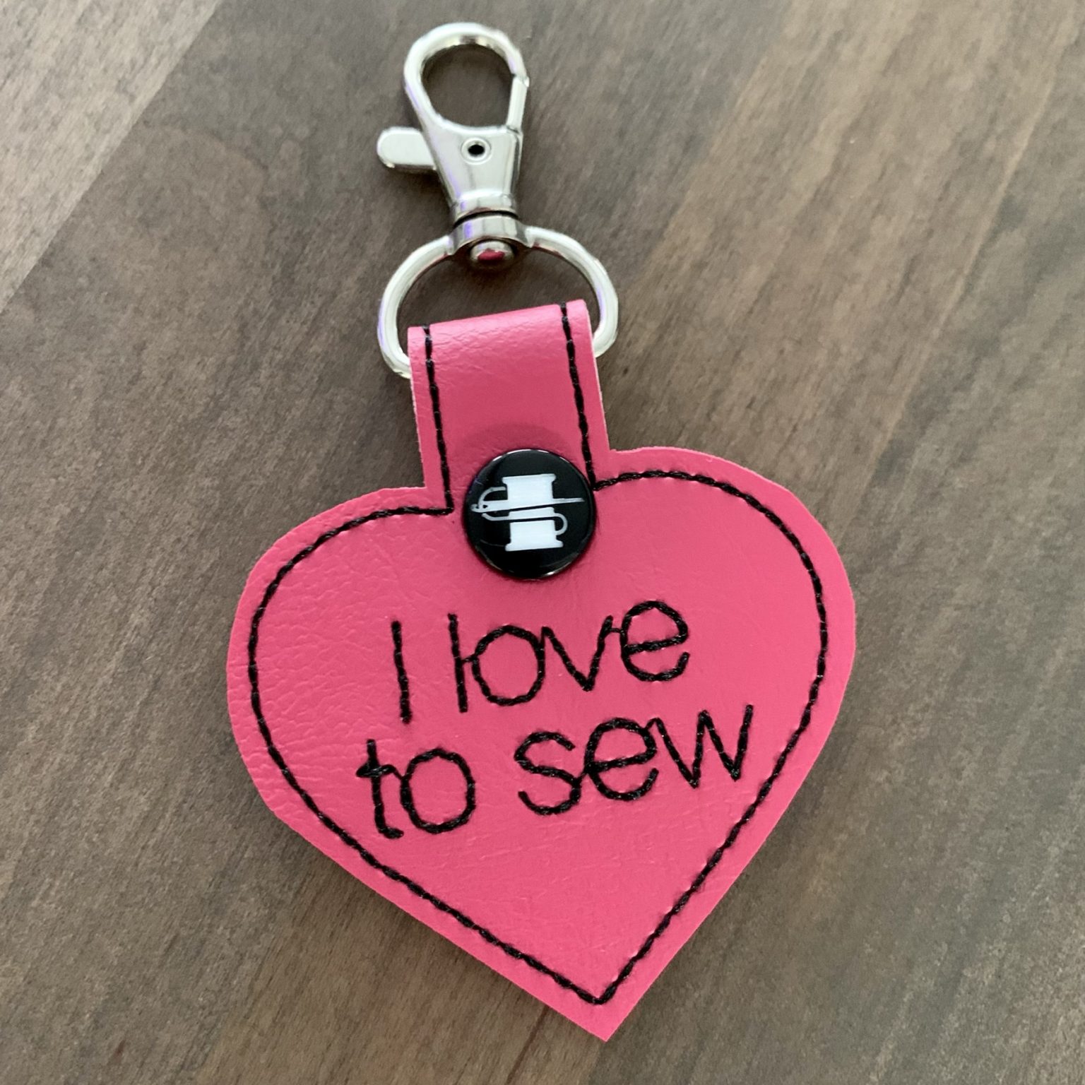 I Love to Sew Keychain | Embroidery Garden